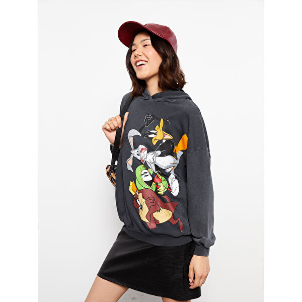 Kapüşonlu Looney Tunes Baskılı Uzun Kollu Kadın Sweatshirt Kapüşonlu Looney Tunes Baskılı Uzun Kollu Kadın Sweatshirt