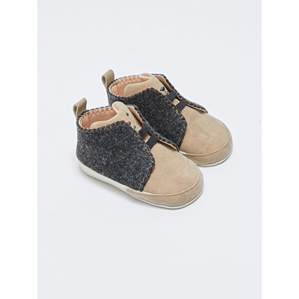 Erkek Bebek Nakışlı Yürüme Öncesi Ev Ayakkabısı Erkek Bebek Nakışlı Yürüme Öncesi Ev Ayakkabısı