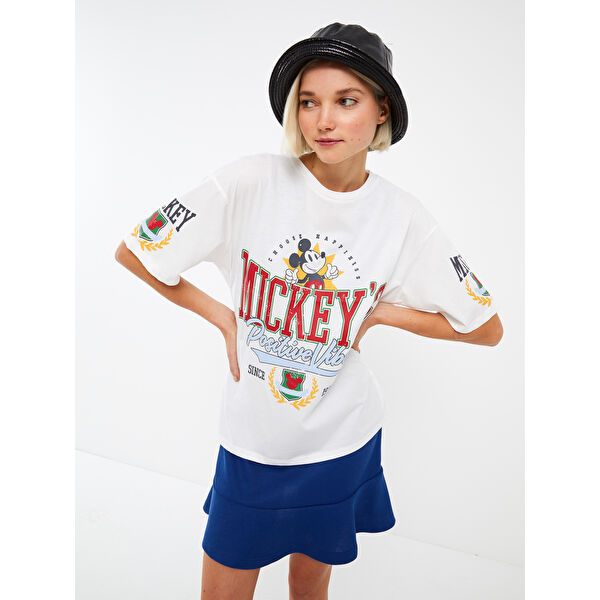 Bisiklet Yaka Mickey Mouse Baskılı Kısa Kollu Kadın Tişört Bisiklet Yaka Mickey Mouse Baskılı Kısa Kollu Kadın Tişört
