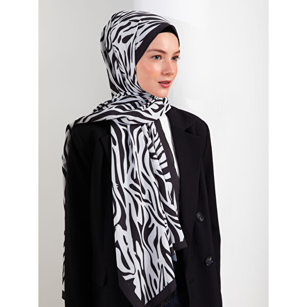 Desenli Saten Kadın Şal