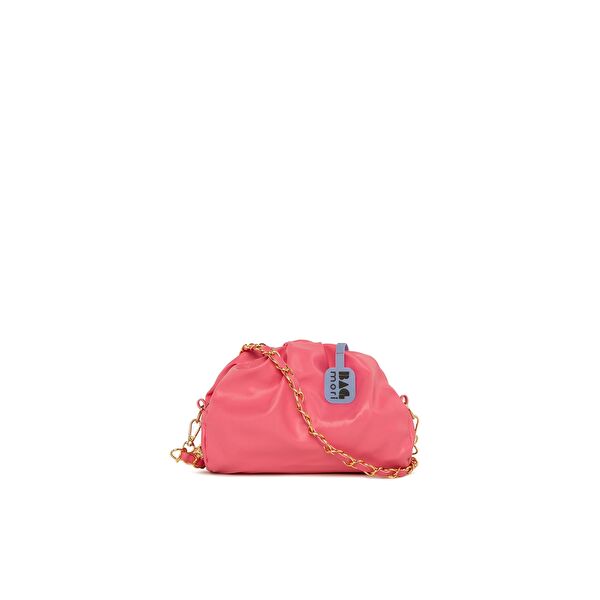 Deri Görünümlü Zincir Askılı Kadın Çapraz Çanta Deri Görünümlü Zincir Askılı Kadın Çapraz Çanta