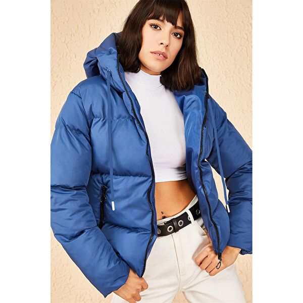 Kapüşonlu Düz Uzun Kollu Kadın Şişme Mont