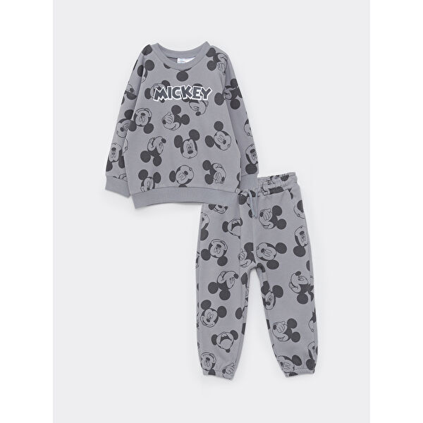 Bisiklet Yaka Uzun Kollu Mickey Mouse Baskılı Erkek Bebek Sweatshirt ve Eşofman Alt 2'li Takım Bisiklet Yaka Uzun Kollu Mickey Mouse Baskılı Erkek Bebek Sweatshirt ve Eşofman Alt 2'li Takım