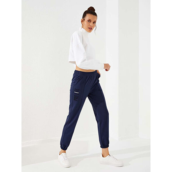 Beli Lastikli Kabartma Baskılı Kadın Jogger Eşofman Altı