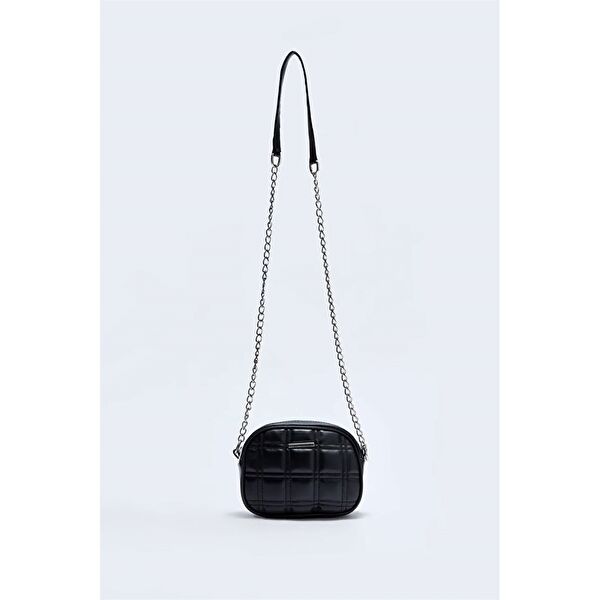 Deri Görünümlü Kapitoneli Kadın Çapraz Çanta