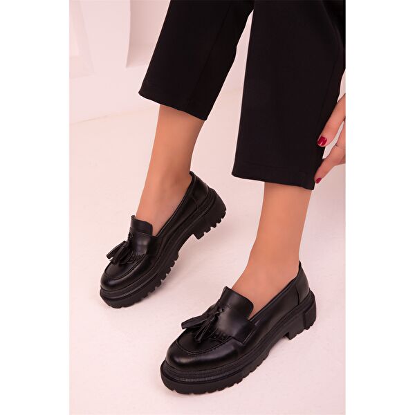 Deri Görünümlü Kadın Loafer Ayakkabı