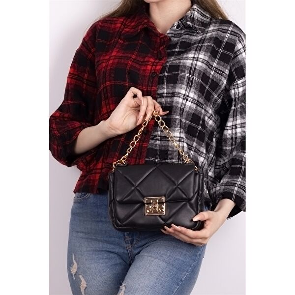 Deri Görünümlü Kapitoneli Kadın Çapraz Çanta