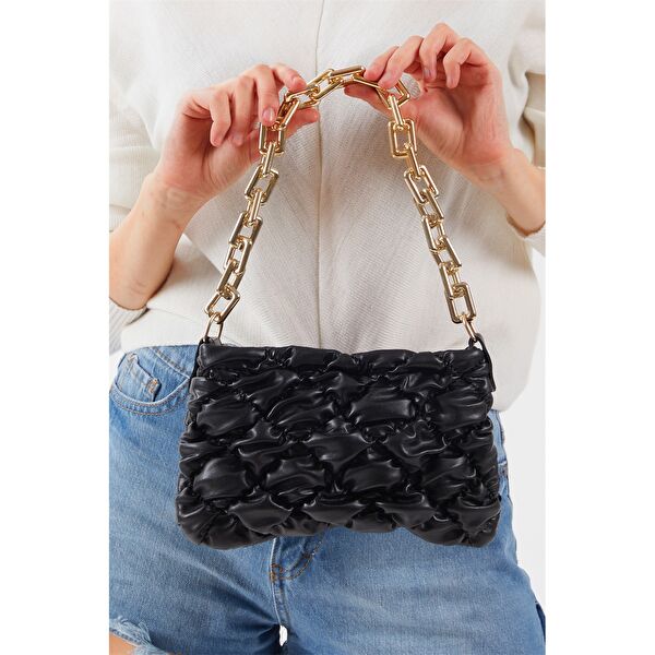 Deri Görünümlü Zincir Askılı Kadın Çapraz Çanta Deri Görünümlü Zincir Askılı Kadın Çapraz Çanta