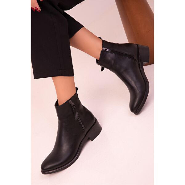 Deri Görünümlü Fermuarlı Bilek Boy Kadın Bot Deri Görünümlü Fermuarlı Bilek Boy Kadın Bot