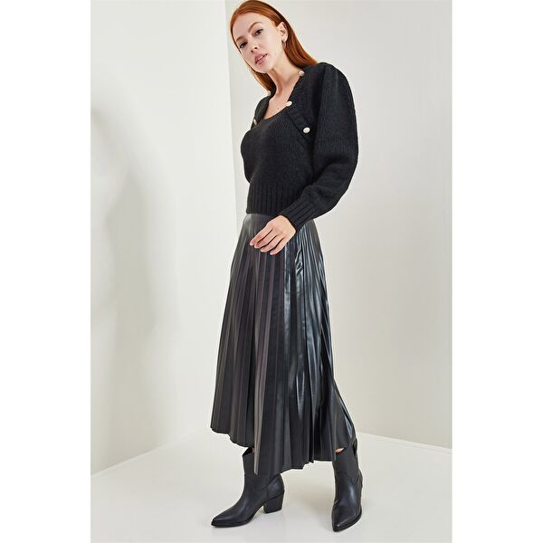 Rahat Kalıp Düz Deri Görünümlü Kadın Etek