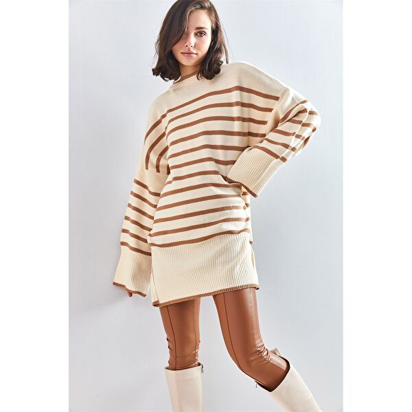 Bisiklet Yaka Çizgili Uzun Kollu Oversize Kadın Triko Kazak Bisiklet Yaka Çizgili Uzun Kollu Oversize Kadın Triko Kazak