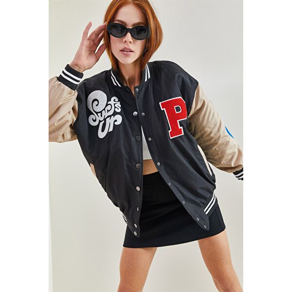 Kolej Yaka Nakışlı Uzun Kollu Kadın Mont