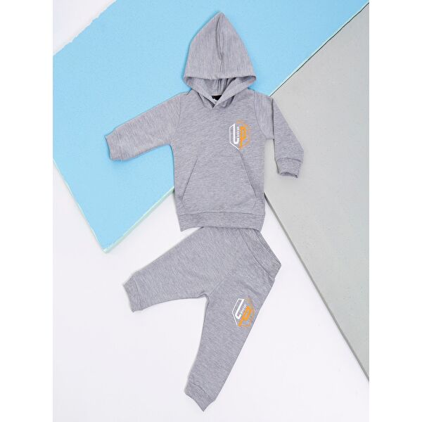 Kapüşonlu Uzun Kollu Erkek Bebek Sweatshirt ve Eşofman Altı 2'li Takım Kapüşonlu Uzun Kollu Erkek Bebek Sweatshirt ve Eşofman Altı 2'li Takım