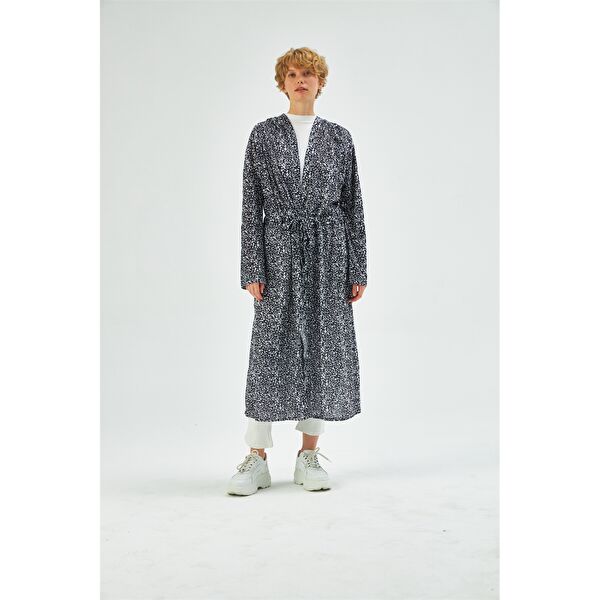 Kapüşonlu Desenli Uzun Kollu Kadın Hırka Kapüşonlu Desenli Uzun Kollu Kadın Hırka