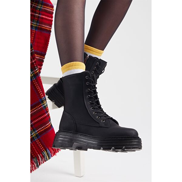 Bağcık ve Fermuarlı Kalın Taban Kadın Bot Bağcık ve Fermuarlı Kalın Taban Kadın Bot