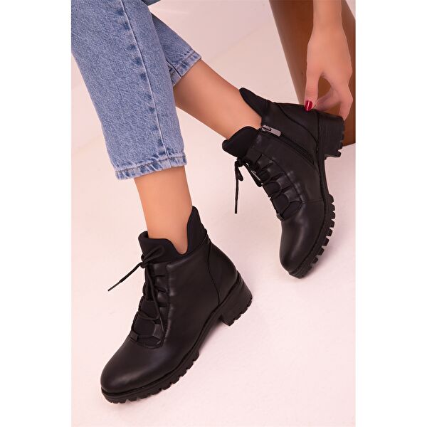 Deri Görünümlü Bağcıklı Kadın Bot Deri Görünümlü Bağcıklı Kadın Bot