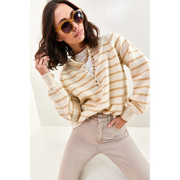 Dik Yaka Çizgili Uzun Kollu Kadın Triko Kazak