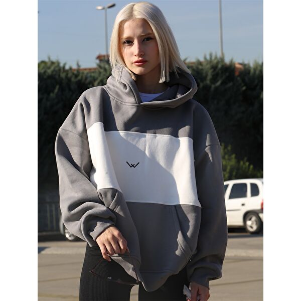Kapüşonlu Renk Bloklu Uzun Kollu Oversize Kadın Sweatshirt Kapüşonlu Renk Bloklu Uzun Kollu Oversize Kadın Sweatshirt