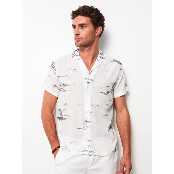 Rahat Kalıp Resort Yaka Desenli Kısa Kollu Erkek Gömlek Rahat Kalıp Resort Yaka Desenli Kısa Kollu Erkek Gömlek