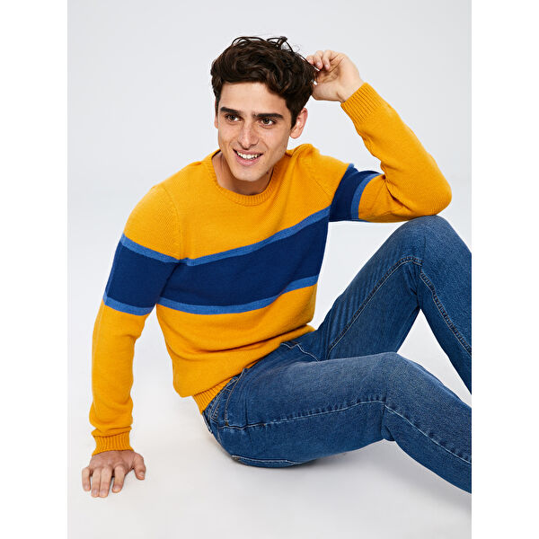 Slim Fit Bisiklet Yaka Desenli İnce Triko Kazak Slim Fit Bisiklet Yaka Desenli İnce Triko Kazak