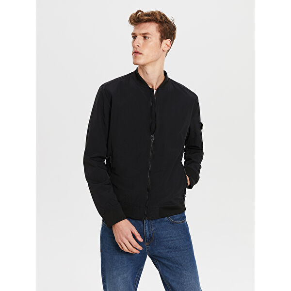 LCW CASUAL Slim Fit Kolej Yaka Bomber İnce Erkek Mont LCW CASUAL Slim Fit Kolej Yaka Bomber İnce Erkek Mont