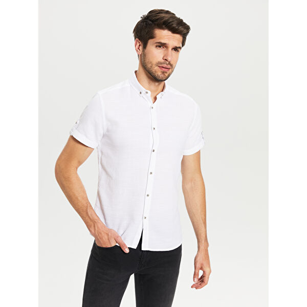 Slim Fit Kısa Kollu Armürlü Gömlek Slim Fit Kısa Kollu Armürlü Gömlek