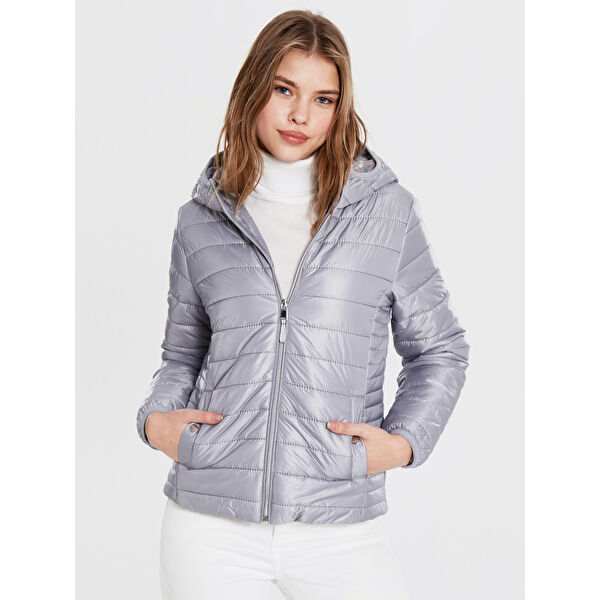 LCW CASUAL Kapüşonlu Uzun Kollu Kadın Şişme Mont LCW CASUAL Kapüşonlu Uzun Kollu Kadın Şişme Mont
