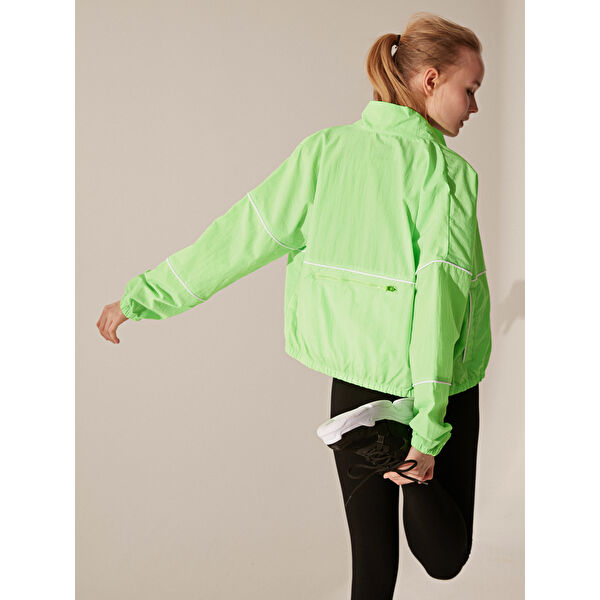 Çanta Olabilen Dik Yaka İnce Yağmurluk Çanta Olabilen Dik Yaka İnce Yağmurluk