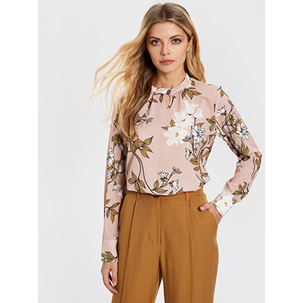 LCW CLASSIC Hakim Yaka Standart Fit Uzun Kollu Kadın Bluz