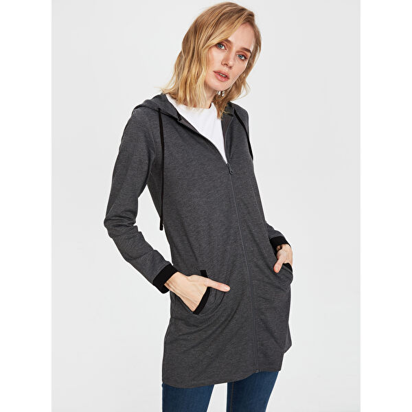 LCW BASIC Kapüşonlu Uzun Kollu Sweatshirt Kumaşı Kadın Spor Hırka LCW BASIC Kapüşonlu Uzun Kollu Sweatshirt Kumaşı Kadın Spor Hırka
