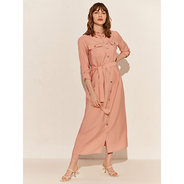 Dokulu Kumaştan Kuşaklı Gömlek Elbise Dokulu Kumaştan Kuşaklı Gömlek Elbise