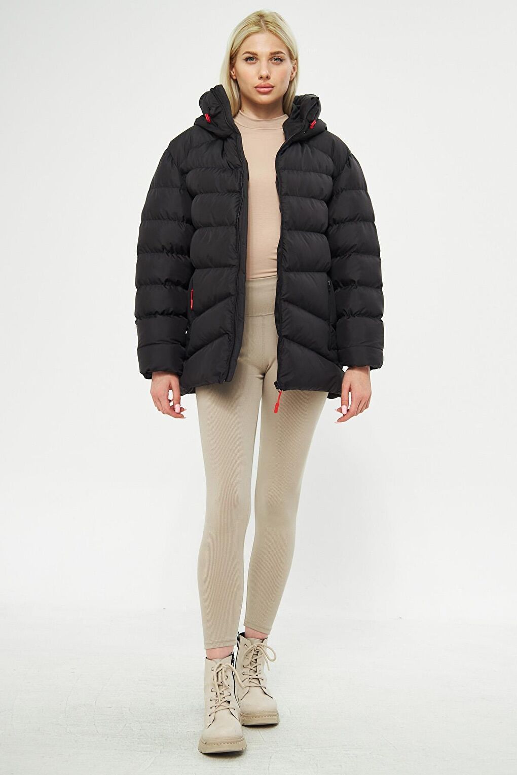 SİYAH Kadın Kapüşonlu Su Ve Rüzgara Dayanıklı Şişme Kışlık Mont BDM-300 ...