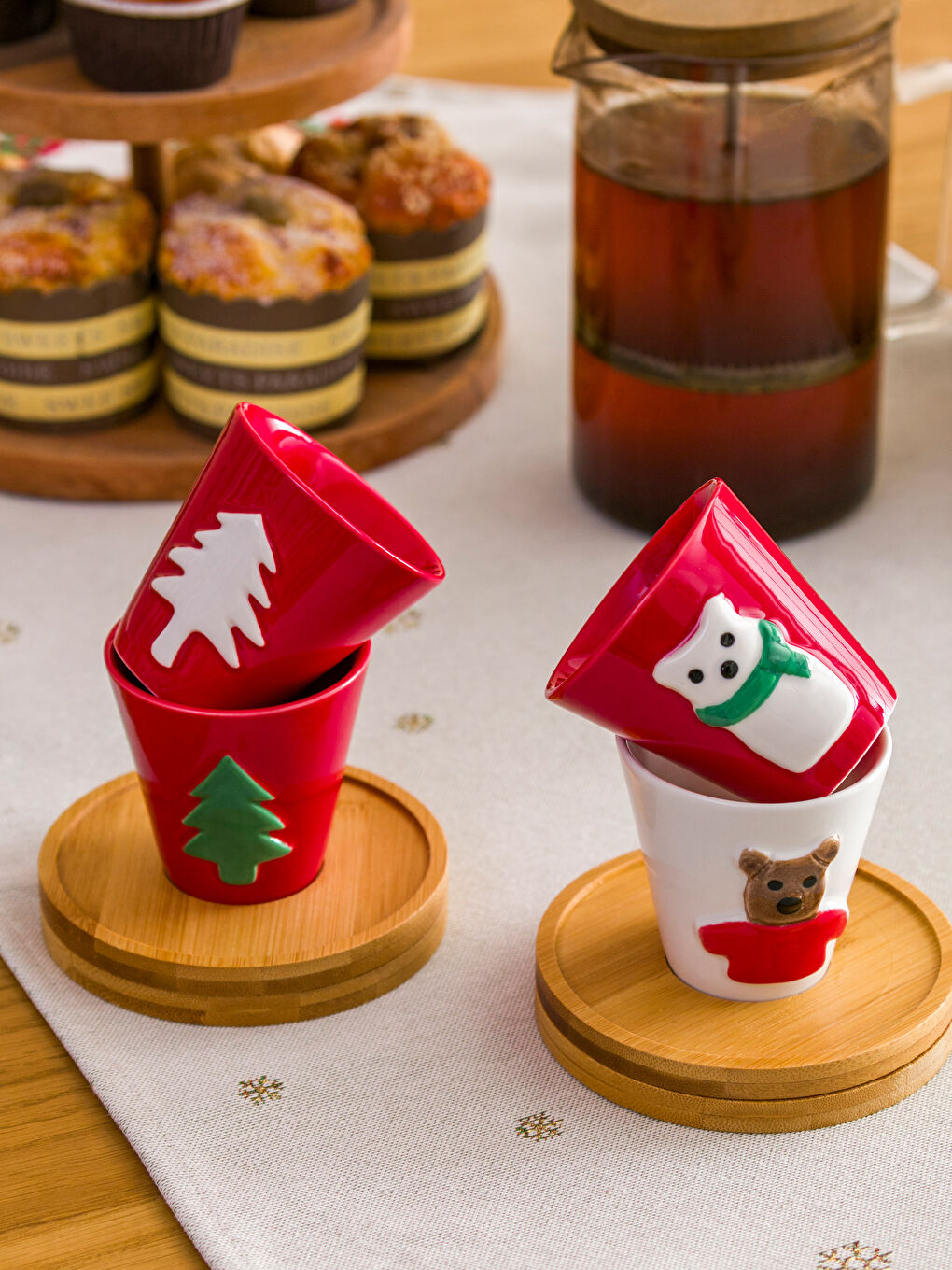 LCW HOME Новогодишен тематичен комплект чаши за кафе за 4 души 90 мл ...