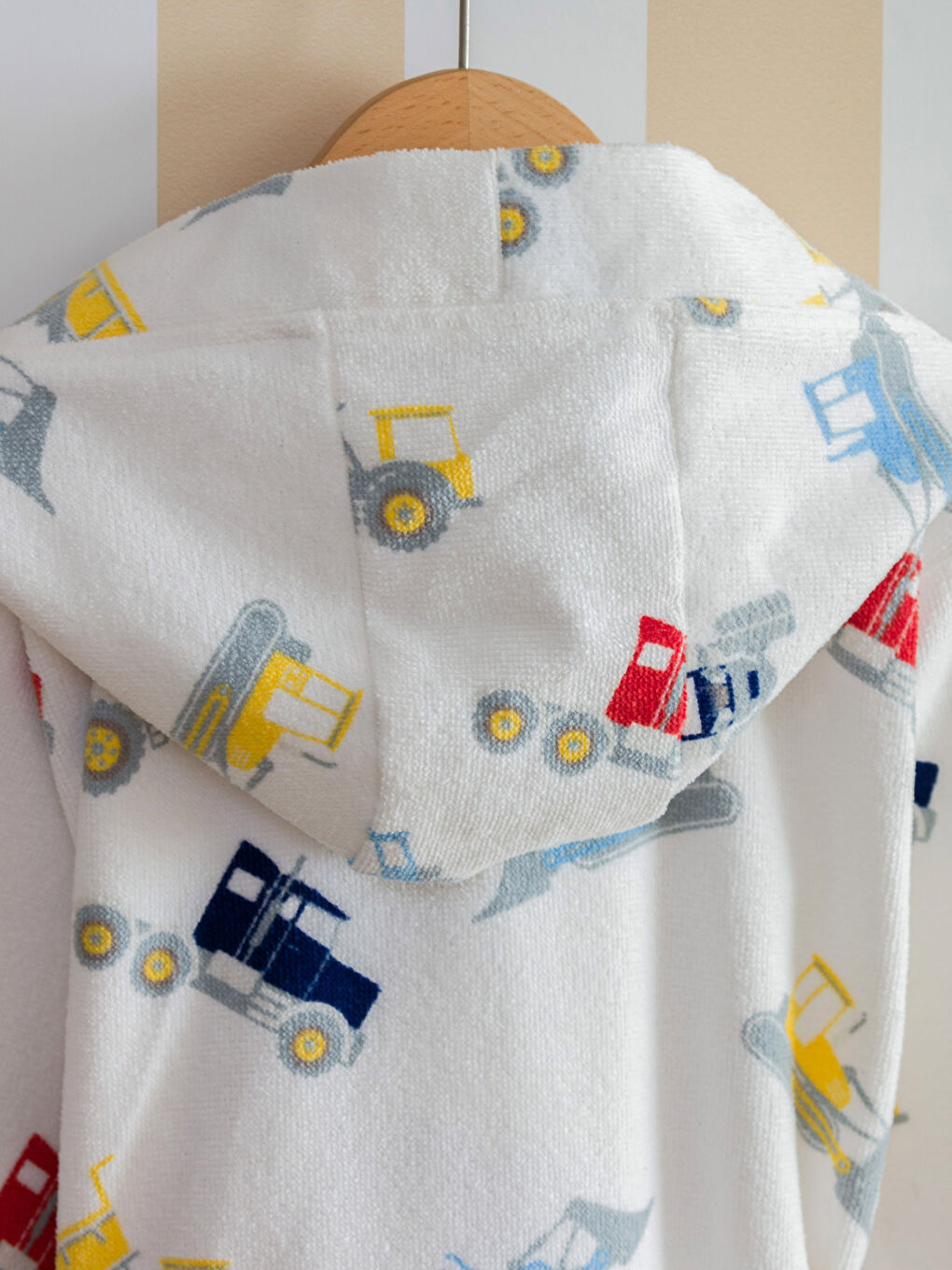 Hooded Boy's Bathrobe -W3DA54Z4-F9C - W3DA54Z4-F9C - LC Waikiki