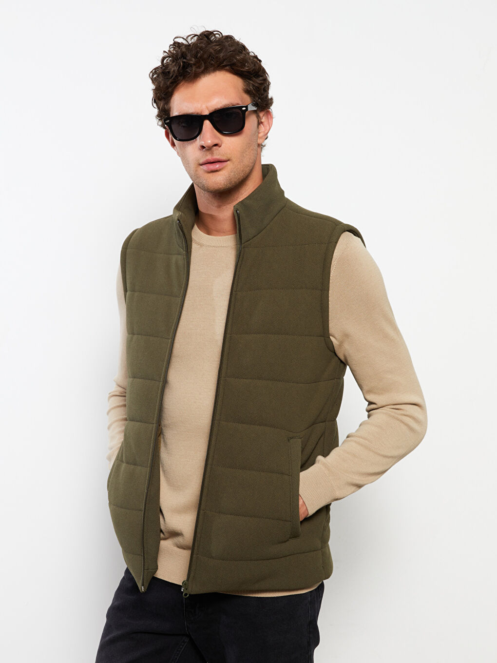 Gilet pour Hommes à col Montant et Motif Standard. -W26507Z8-SEM ...