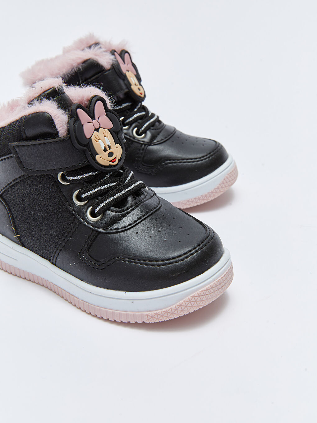 SİYAH Minnie Mouse Lisanslı Cırt Cırtlı Kız Bebek Bot - W2AE98Z1-HUC | LCW