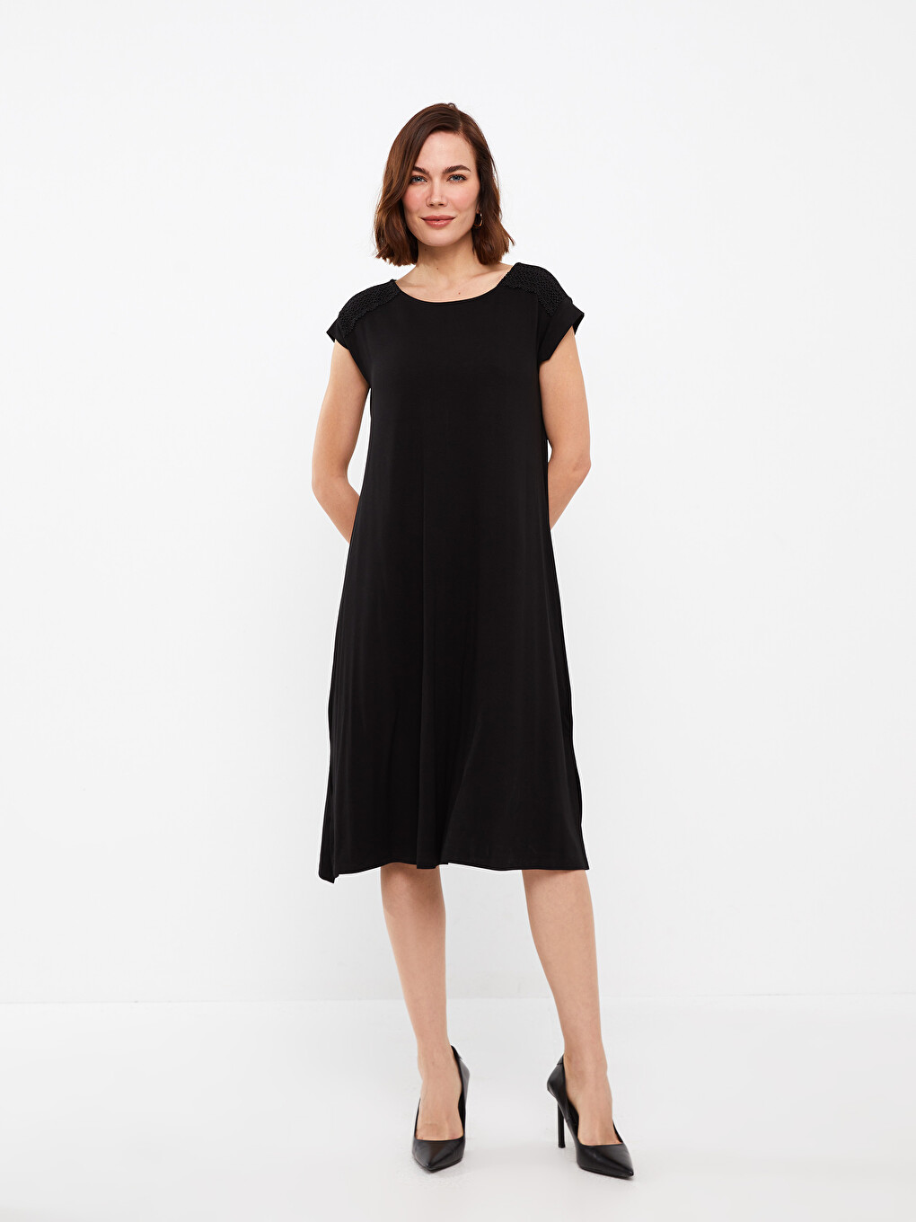 LC WAIKIKI Crew Neck Straight Short Sleeve A Cut Women's Dress ...