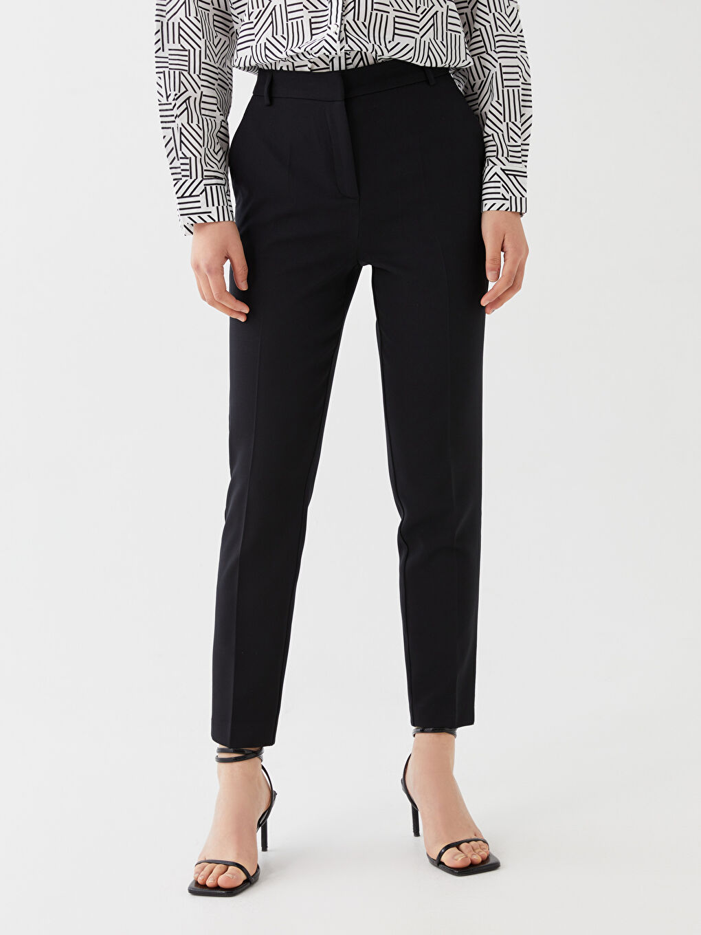 Slim Fit Women's Trousers -S3HO99Z8-CVL - S3HO99Z8-CVL - LC Waikiki