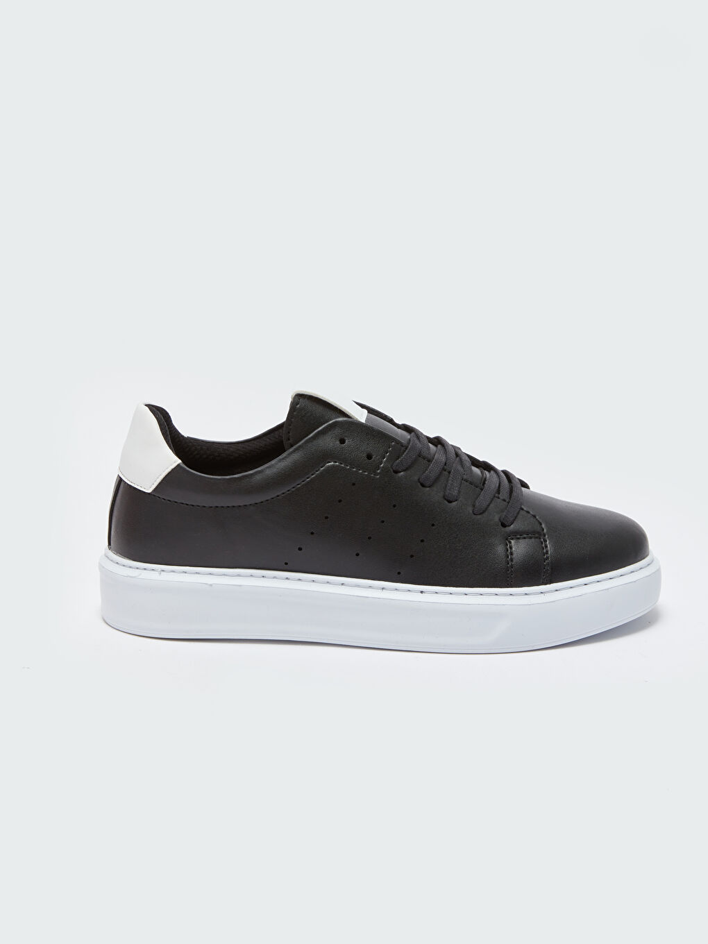 SİYAH Deri Görünümlü Bağcıklı Erkek Spor Ayakkabı - W3HV88Z8-HUC | LCW