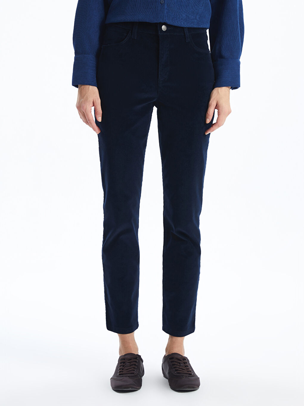 Slim Fit Velvet Women's Trousers -W4HJ60Z8-E1J - W4HJ60Z8-E1J - LC Waikiki