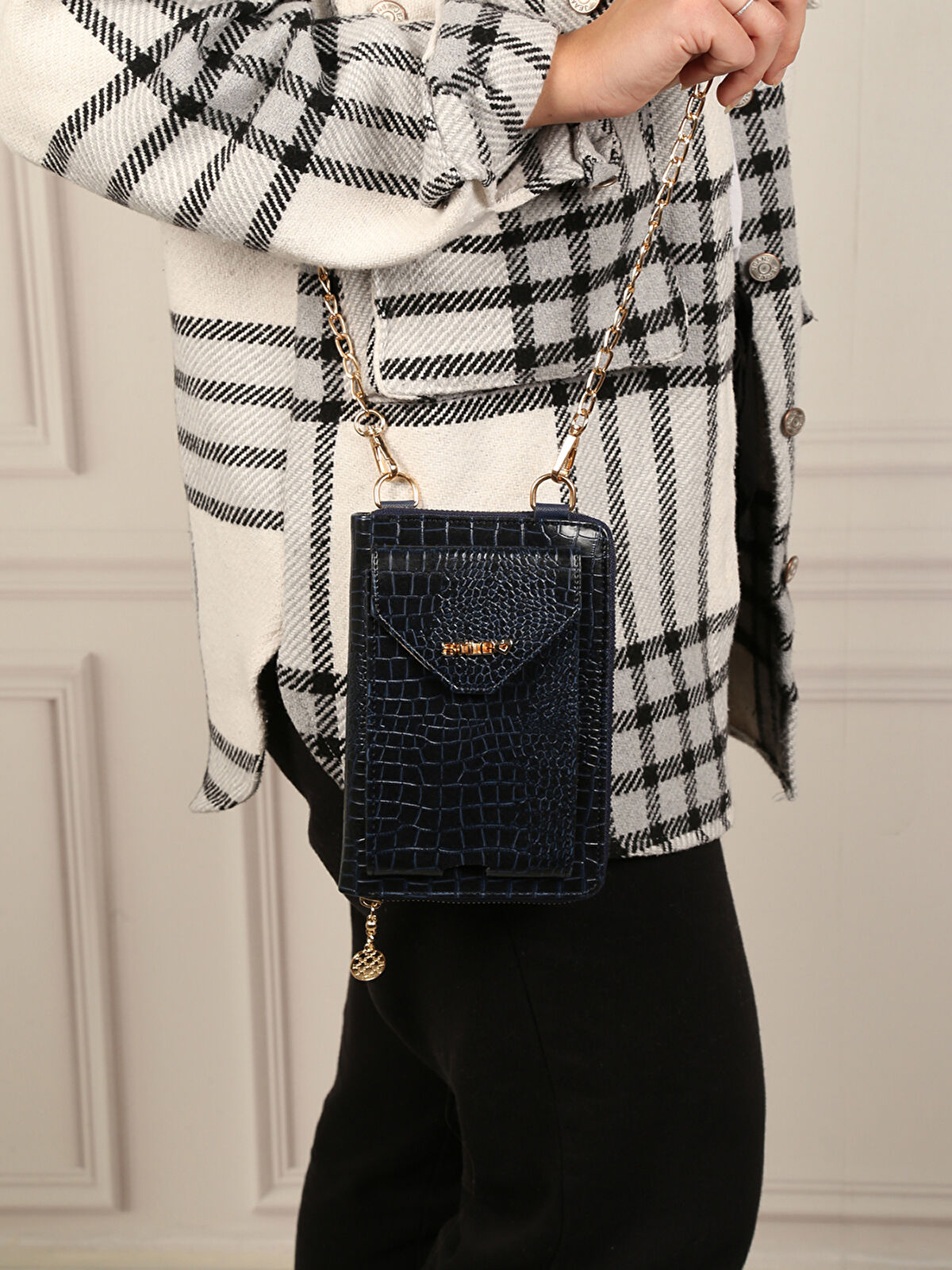 Stilgo Deri Görünümlü Zincir Askılı Kadın Omuz Çantası