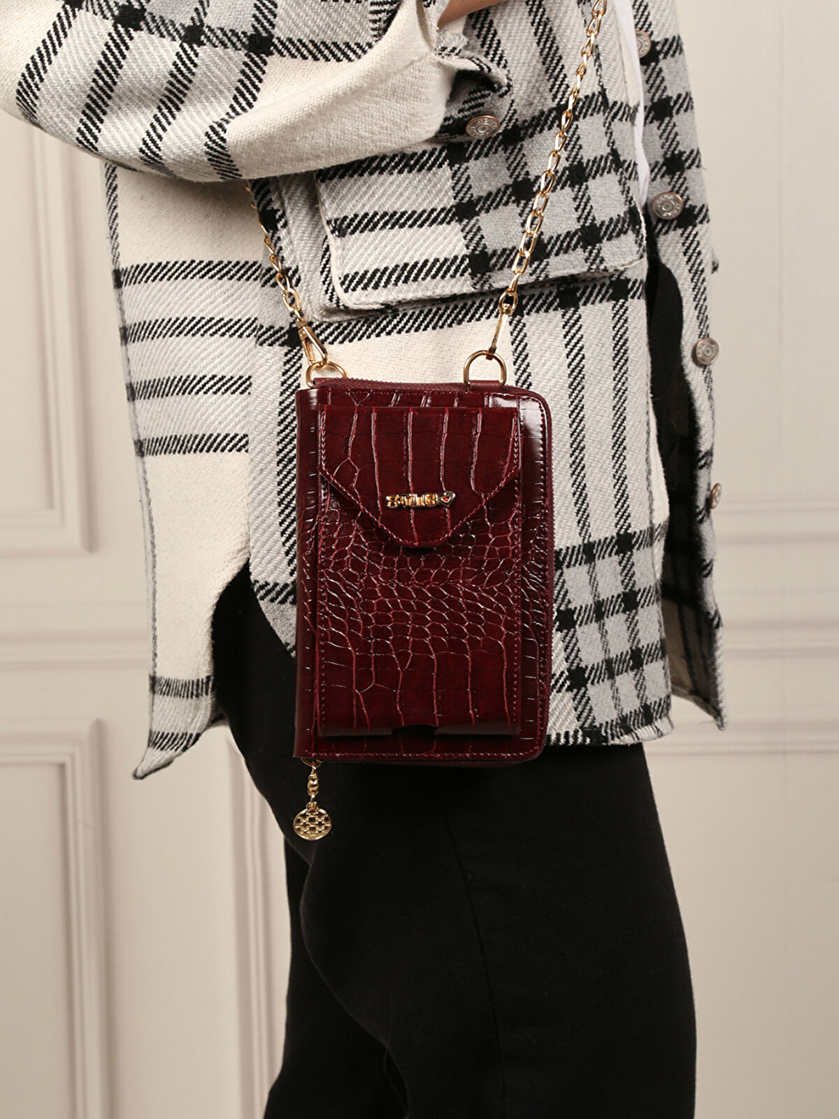 Stilgo Deri Görünümlü Zincir Askılı Kadın Omuz Çantası