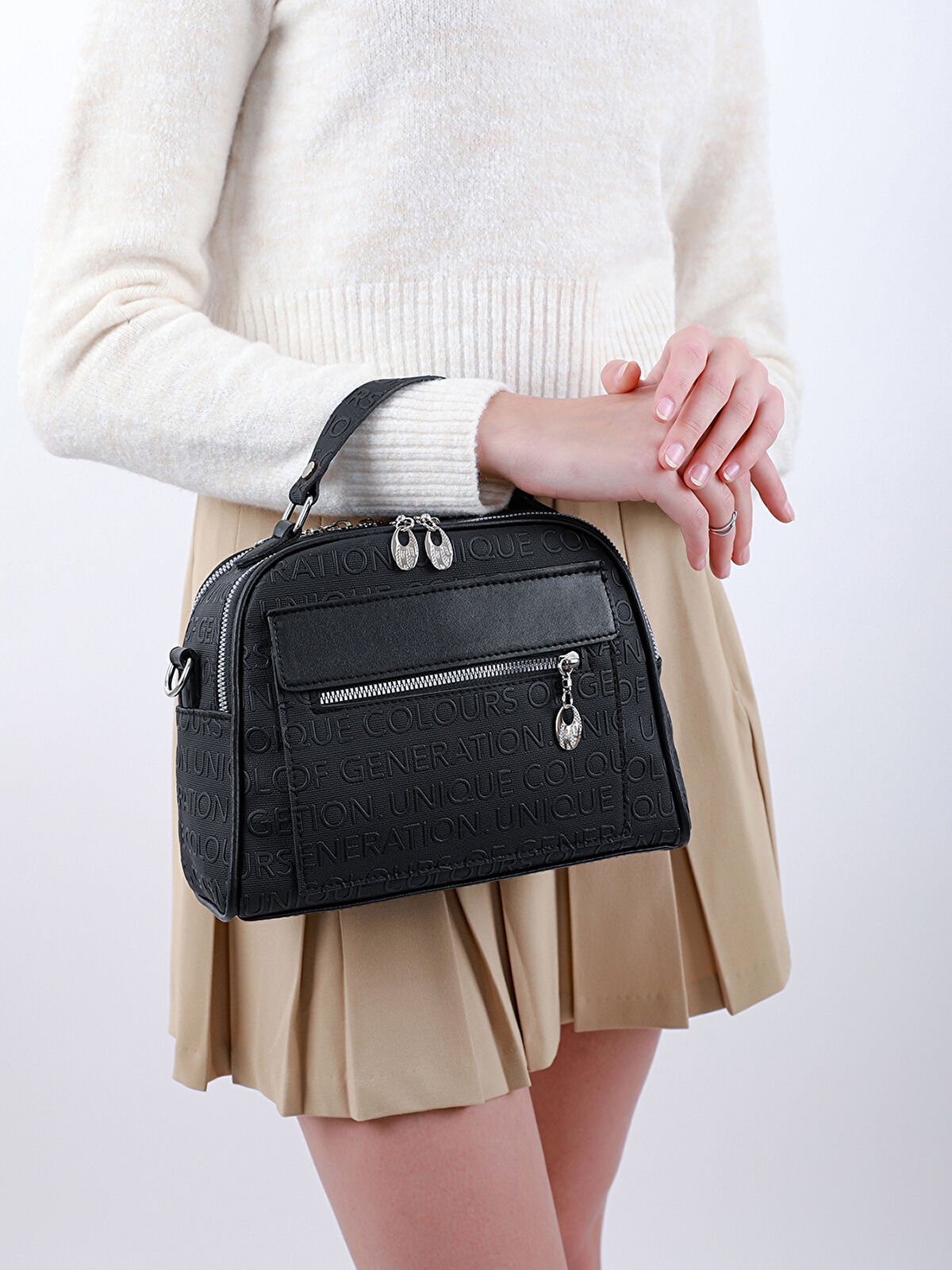 Madamra Deri Görünümlü Ayarlanabilir Askılı Kadın Çapraz Çanta