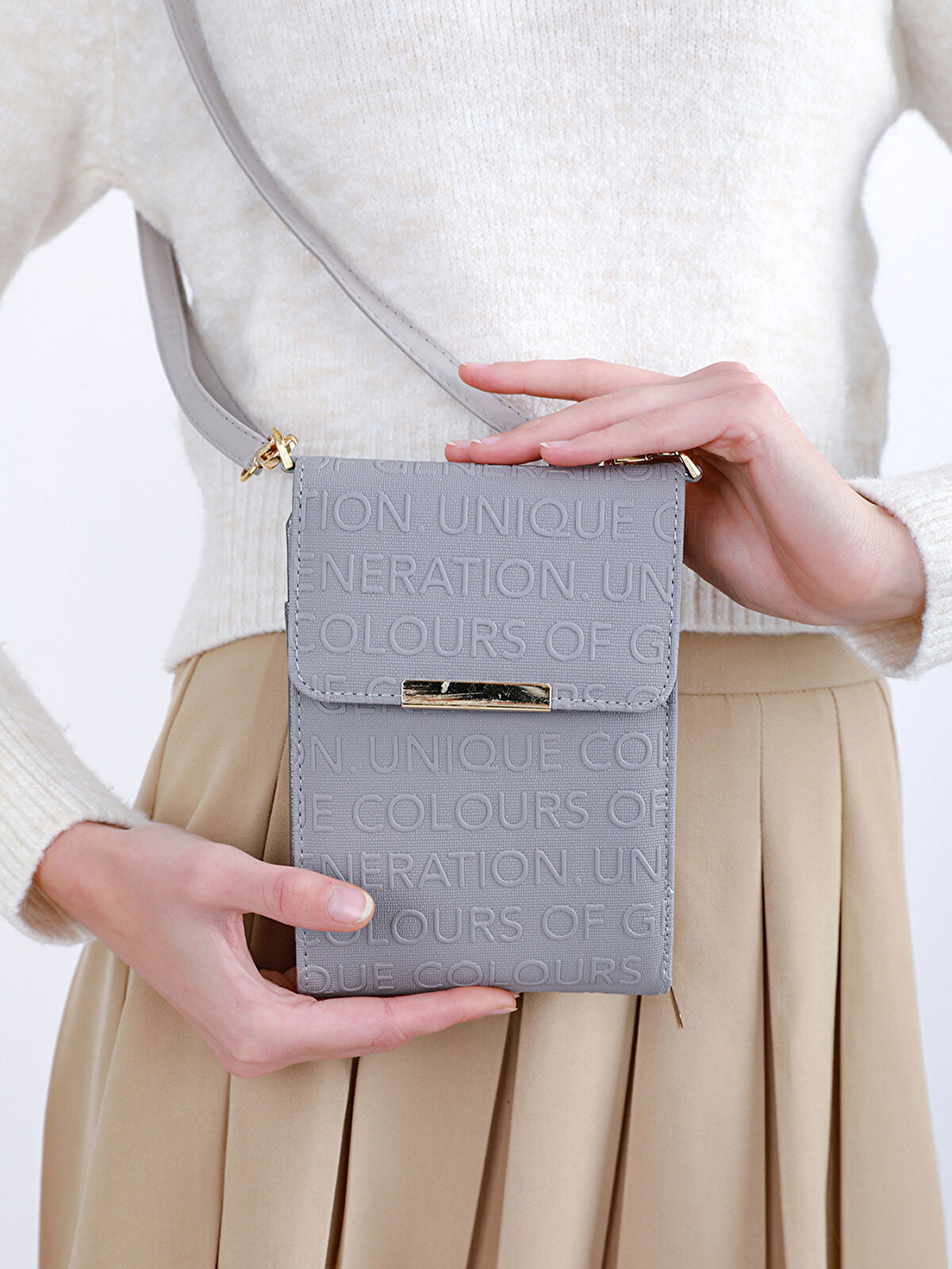 Madamra Cüzdan Bölmeli Çapraz Çanta Madamra Cüzdan Bölmeli Çapraz Çanta