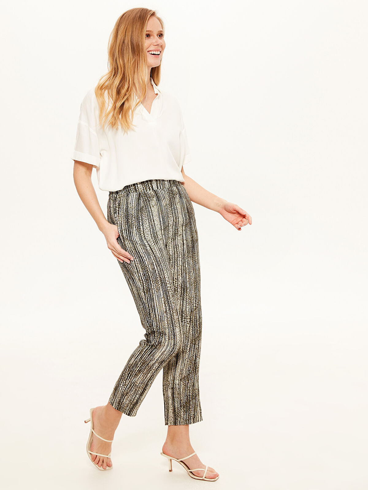 Desenli Viskon Havuç Pantolon