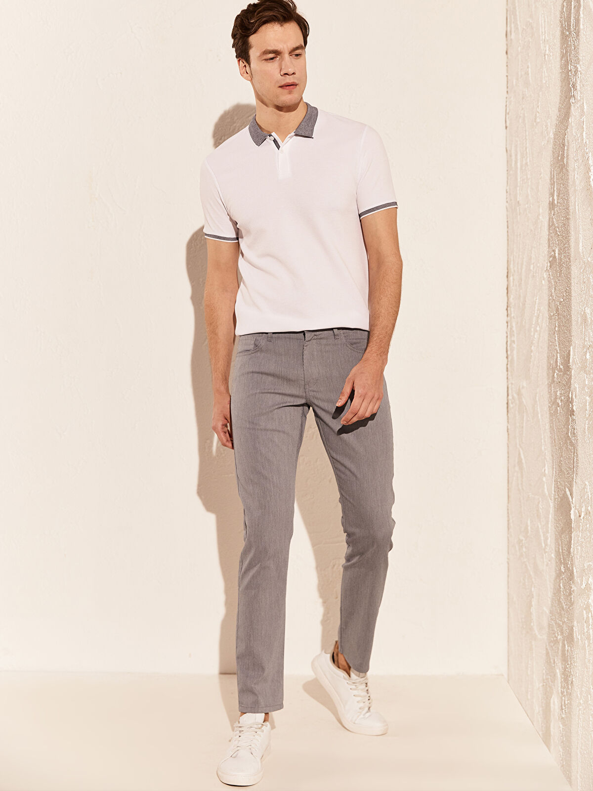 LCW CLASSIC Slim Fit Dokulu Erkek Pantolon