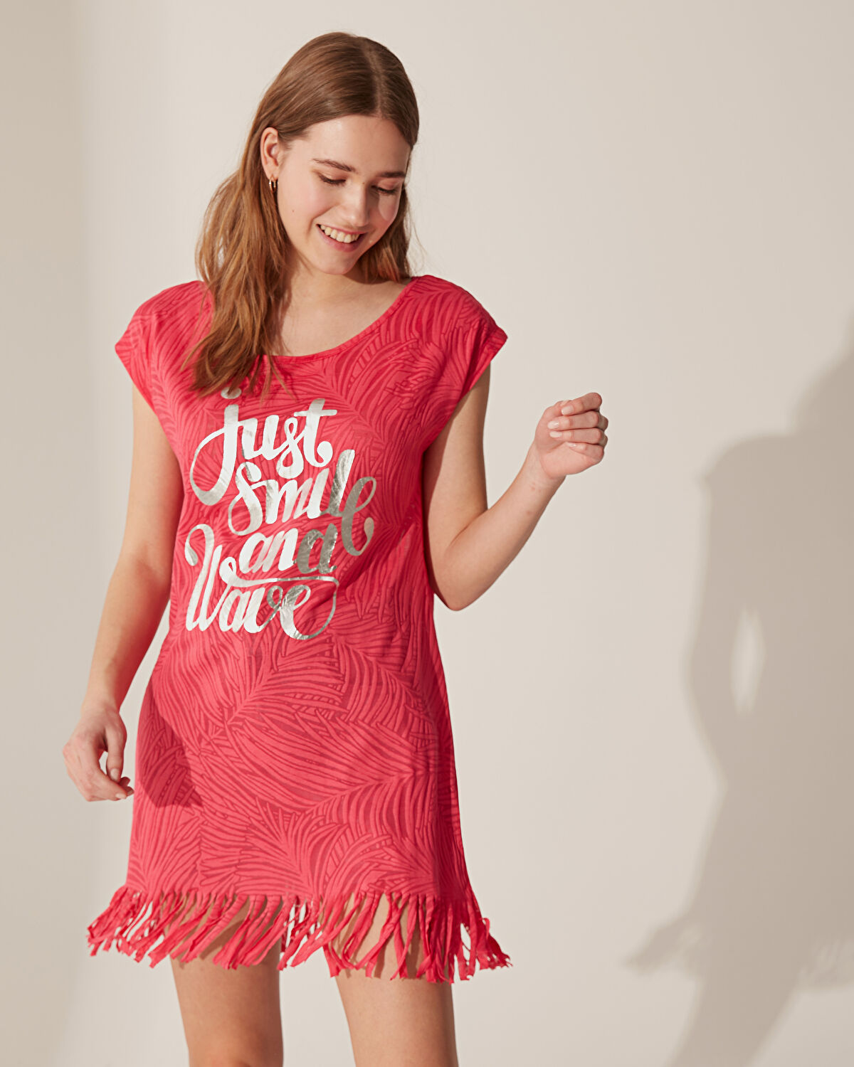 Püsküllü Yazı Baskılı Plaj Elbise