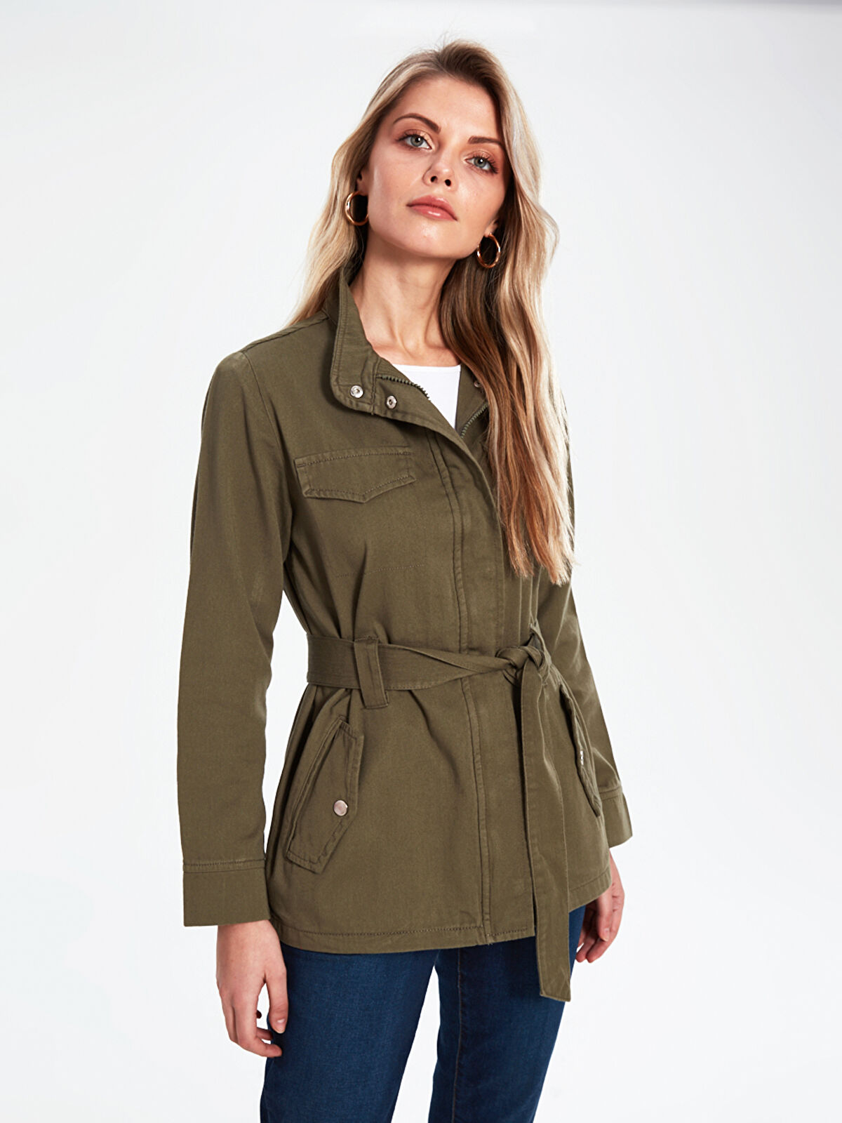 Kuşaklı Dik Yak Uzun Kollu Kadın İnce Mont Kuşaklı Dik Yak Uzun Kollu Kadın İnce Mont