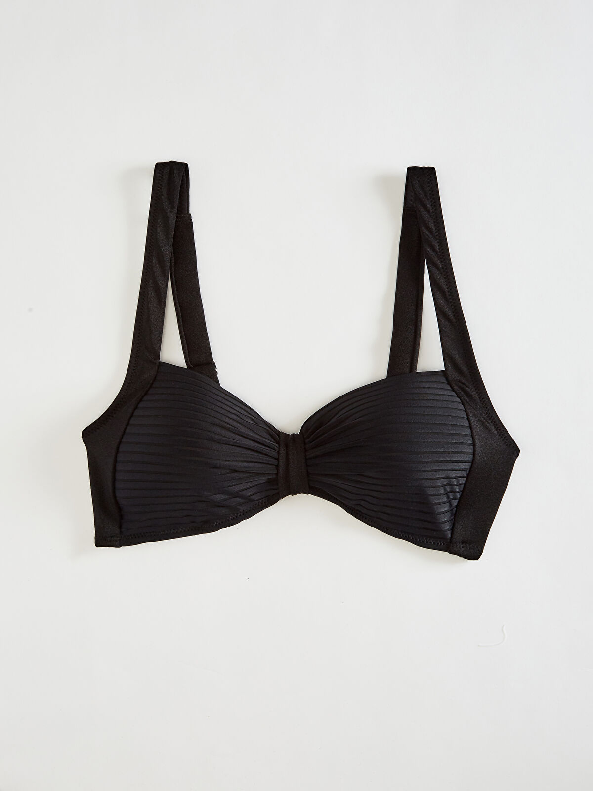 Büzgü Detaylı Bikini Üst