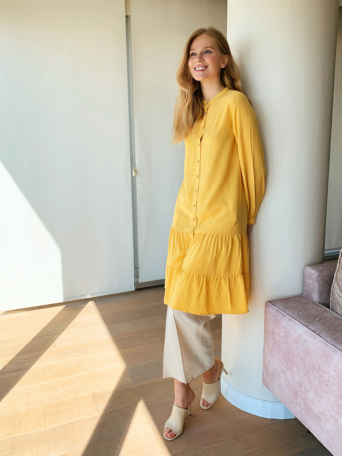 Fırfır Detaylı Viskon Uzun Kollu Kadın Tunik Fırfır Detaylı Viskon Uzun Kollu Kadın Tunik